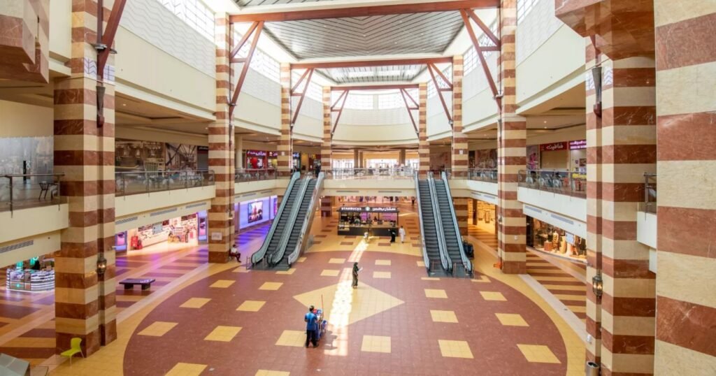 العالية مول المدينة Aliat Mall دليل المحلات أوقات العمل ⏰